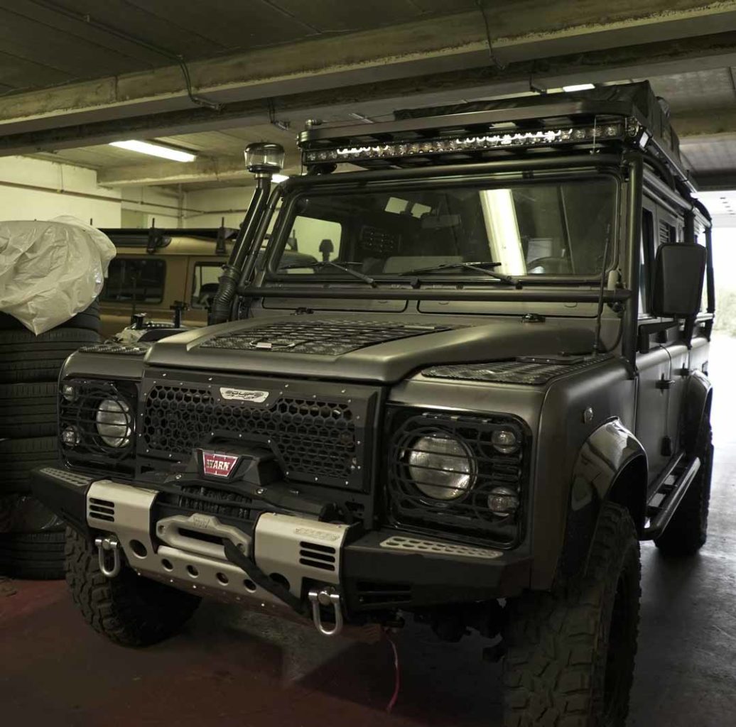 defender-land - Garage 16